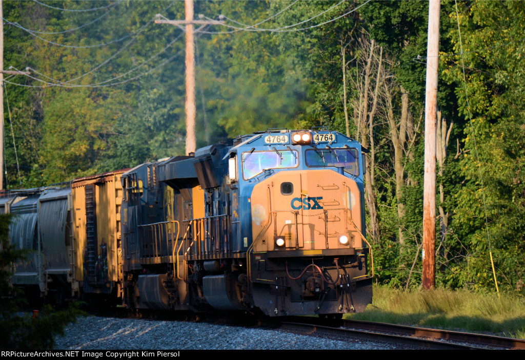 CSX 4764 Q417